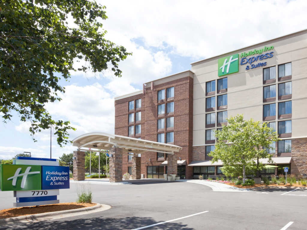 Holiday Inn Express & Suites Bloomington - Mpls Airport Area W ...