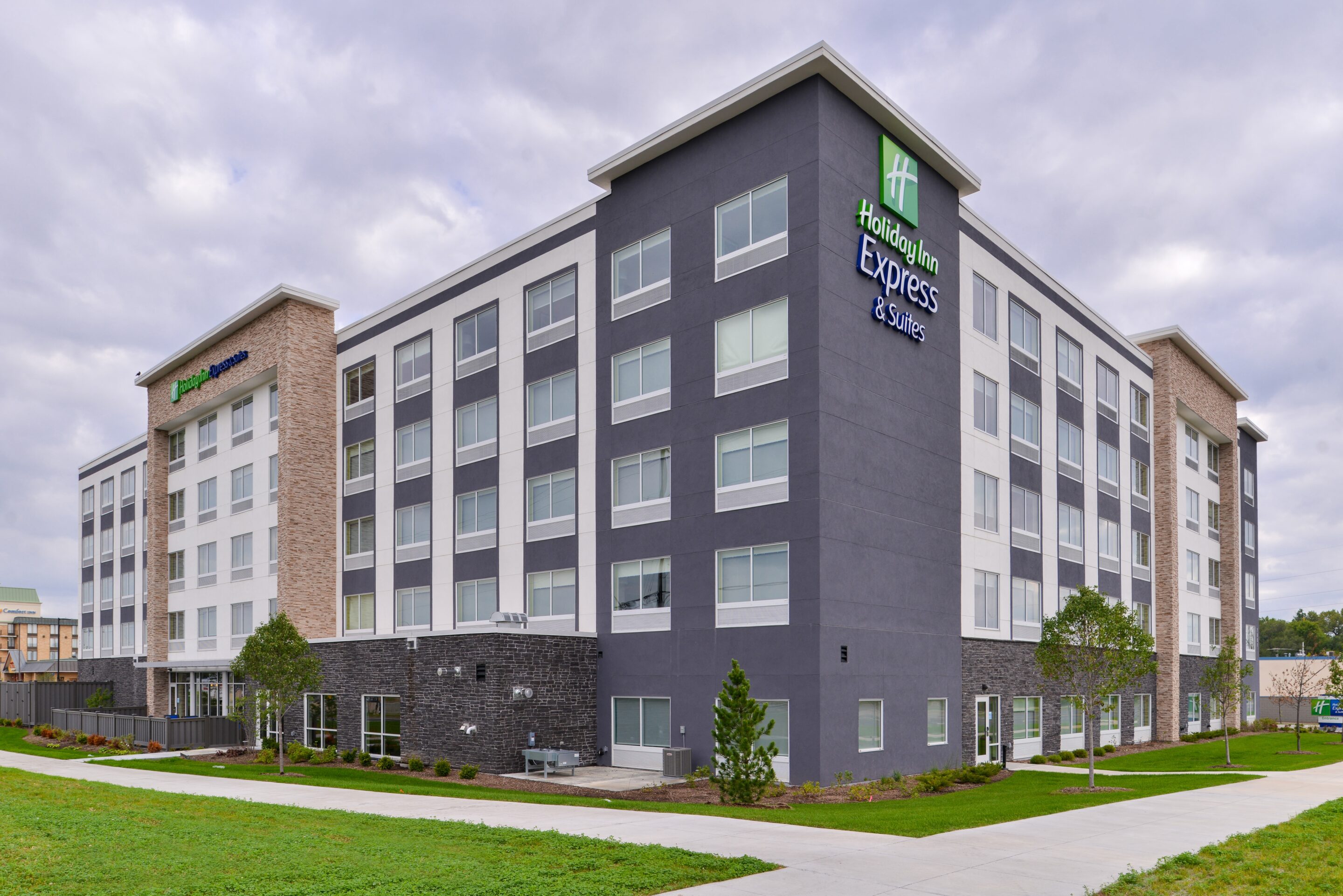 Holiday Inn Express Mall of America MSP Airport - Bloomington MN Travel ...