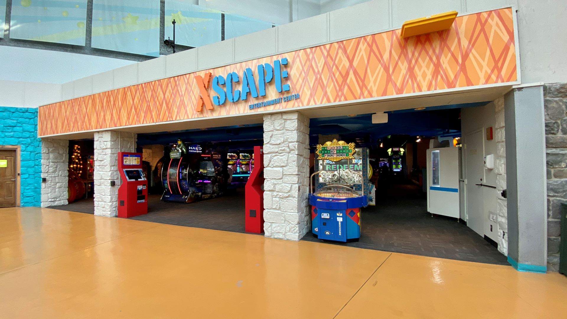 Xscape Entertainment Center - Bloomington MN Travel & Tourism - Mall of ...